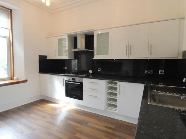 4 bedroom apartment to rent
