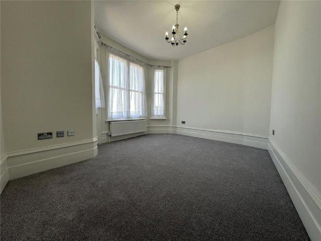 4 bedroom apartment to rent