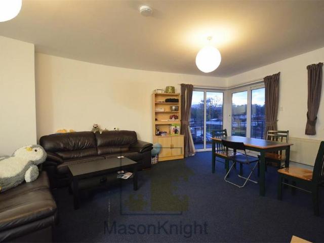4 bedroom apartment to rent