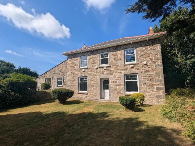 4 bedroom apartment to rent