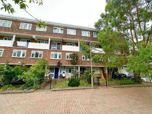 4 bedroom apartment to rent