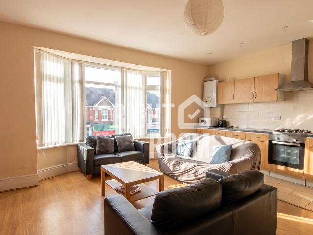 4 bedroom apartment to rent