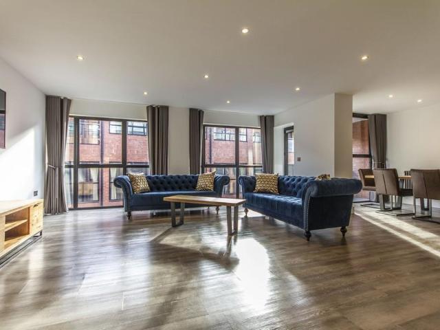 4 bedroom apartment to rent