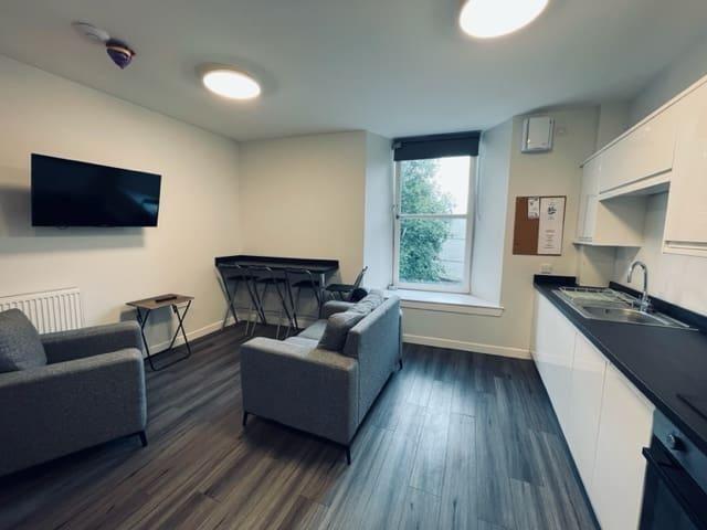 4 bedroom apartment to rent