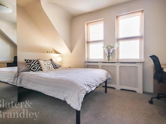 4 bedroom apartment to rent