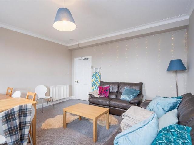 4 bedroom apartment to rent