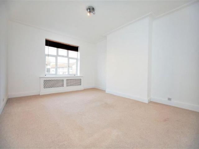4 bedroom apartment to rent