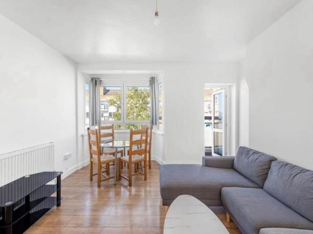 4 bedroom apartment to rent