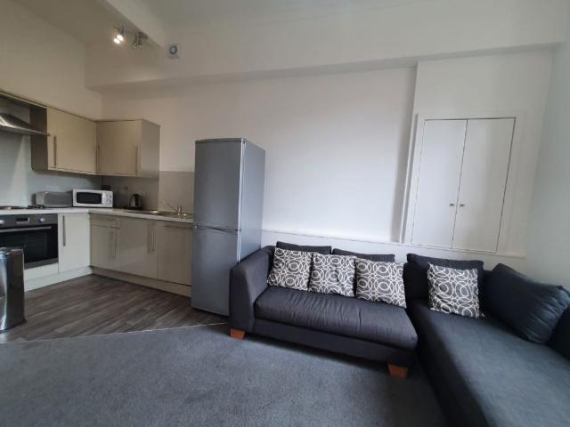 4 bedroom apartment to rent
