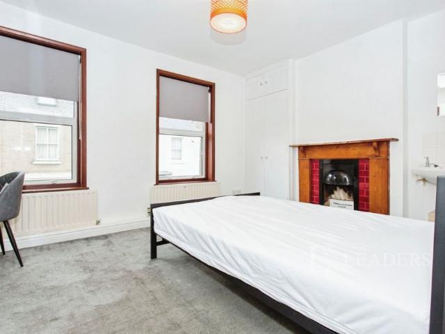 4 bedroom apartment to rent Kingston Street, Cambridge, CB1