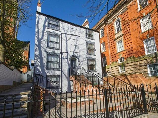4 Bedroom Apartment To Rent In Derby Road, Lenton, NG7