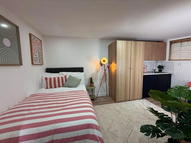 4 Bedroom Apartment To Rent In Ilkeston Road, Nottingham, Nottinghamshire, NG7