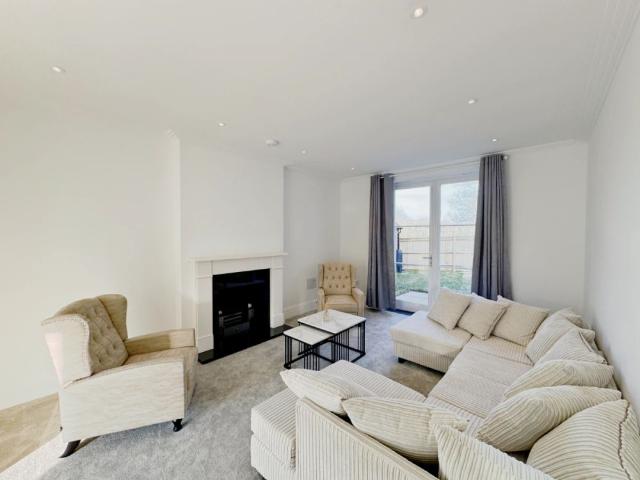 4 Bedroom Apartment
