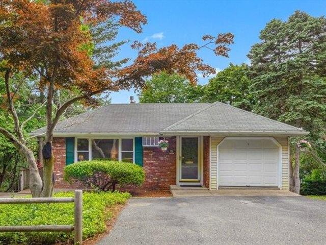 4 bedroom, Arlington MA 02474 103189236