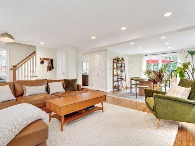 4 bedroom, Arlington MA 02476 104188206