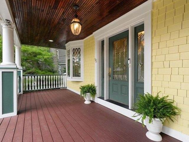 4 bedroom, Arlington MA 02476 104809436