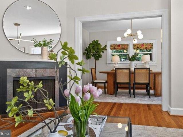 4 bedroom, Arlington VA 22202 104906000
