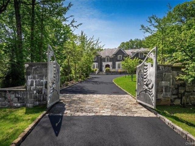 4 bedroom, Armonk NY 10504 102280260