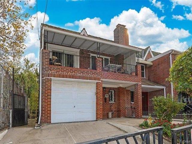 4 bedroom, Astoria NY 11105 101747427