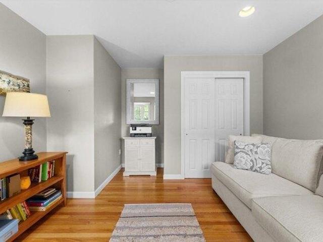 4 bedroom, Ashland MA 01721 105116076