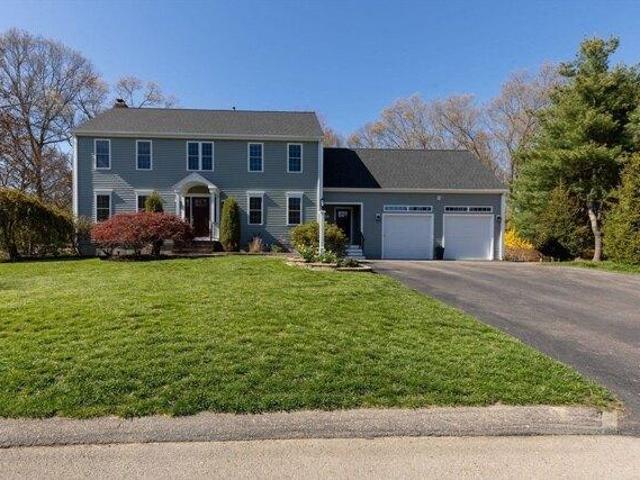 4 bedroom, Attleboro MA 02703 102342420