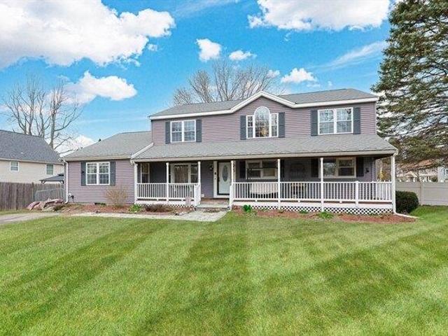 4 bedroom, Attleboro MA 02703 102823411