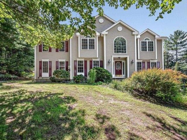 4 bedroom, Atkinson NH 03811 104479693
