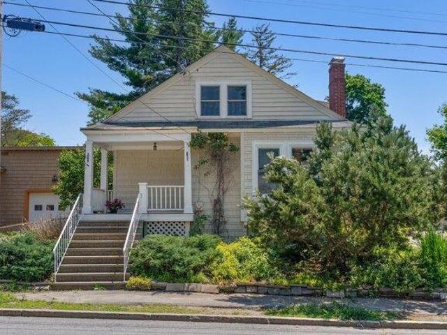 4 bedroom, Auburn ME 04210 104192533