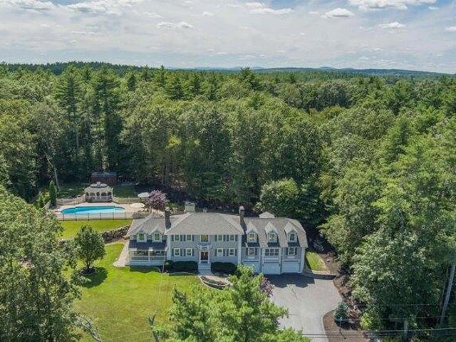 4 bedroom, Auburn NH 03032 102446450