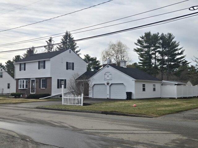 4 bedroom, Augusta ME 04330 LS102444768