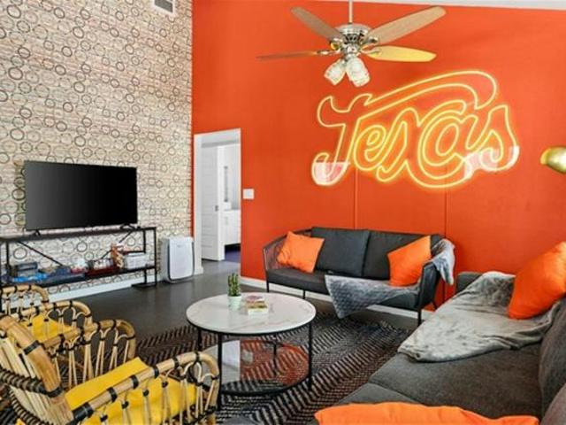 4 bedroom, Austin Austin 78702 85112504