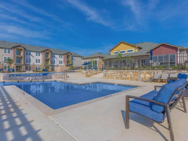 4 bedroom, Austin TX 78744 LS72034135