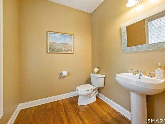 4 bedroom, Avon CT 06001 105279601