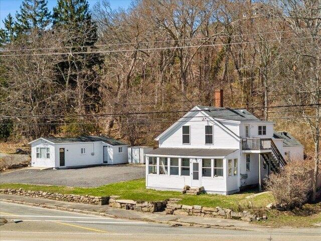4 bedroom, Bourne MA 02532 LS102959403