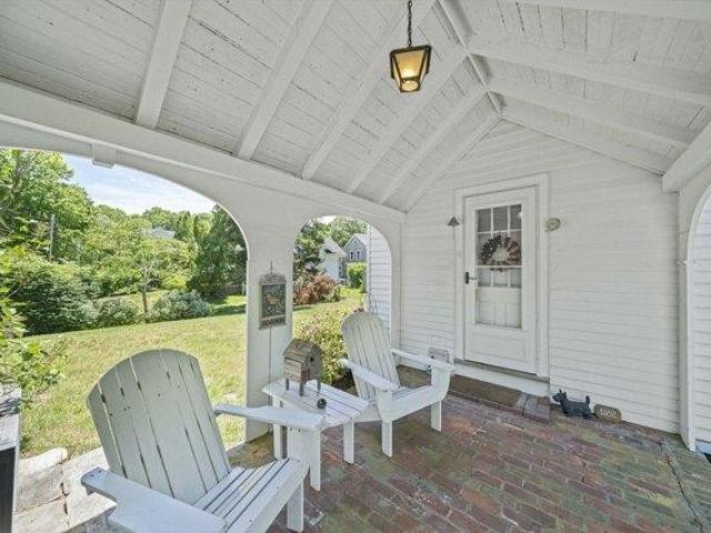 4 bedroom, Bourne MA 02532 104606136