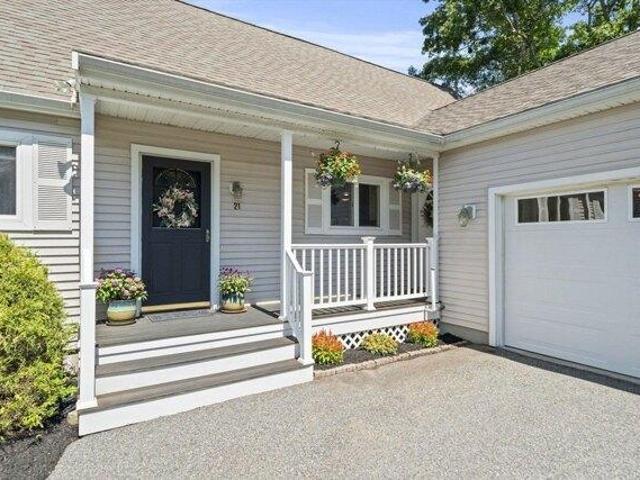 4 bedroom, Bourne MA 02532 105113896