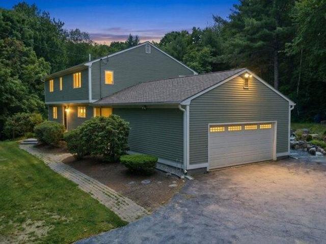 4 bedroom, Bow NH 03304 103966630