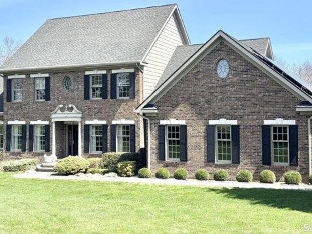 4 bedroom, Bolton CT 06043 102258460