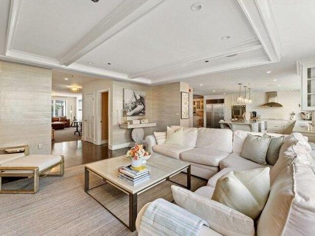 4 bedroom, Boston MA 02109 102669369