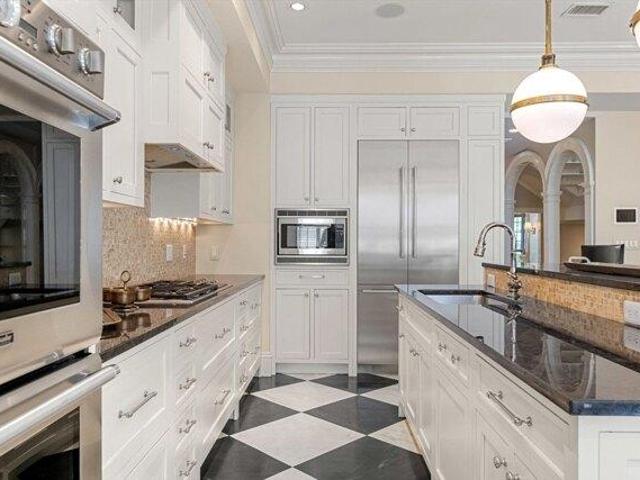 4 bedroom, Boston MA 02116 103161291