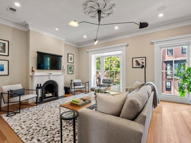 4 bedroom, Boston MA 02118 103809449