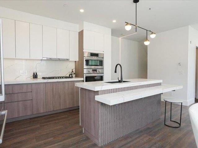 4 bedroom, Boston MA 02125 102316178