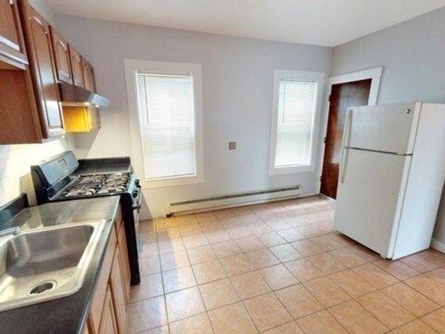 4 bedroom, Boston MA 02125 88075460