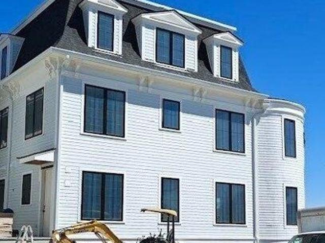 4 bedroom, Boston MA 02127 102089407
