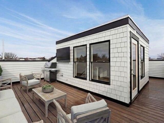 4 bedroom, Boston MA 02127 102121463