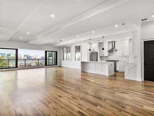 4 bedroom, Boston MA 02127 102370718