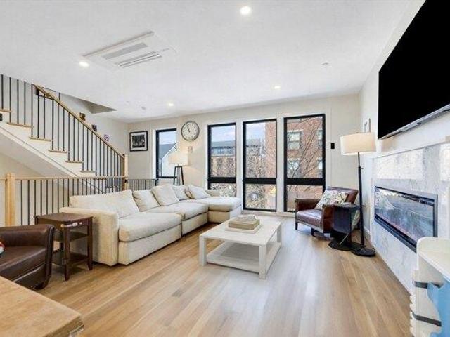 4 bedroom, Boston MA 02127 102763161