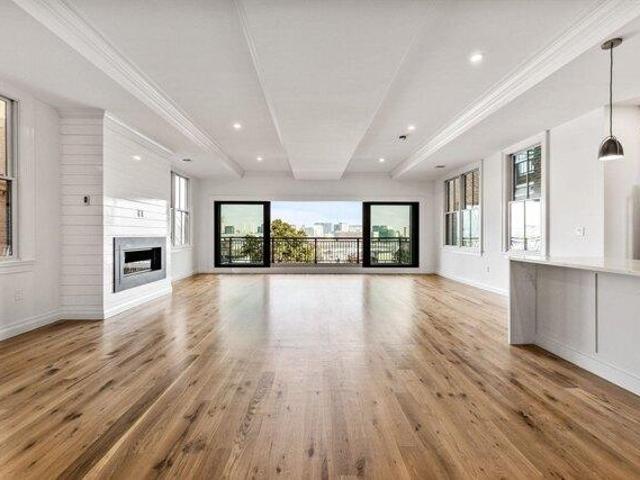 4 bedroom, Boston MA 02127 102961789