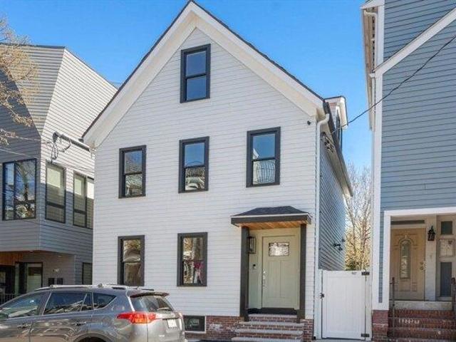 4 bedroom, Boston MA 02127 103127657