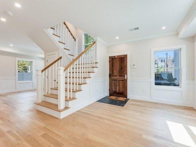 4 bedroom, Boston MA 02127 103248909